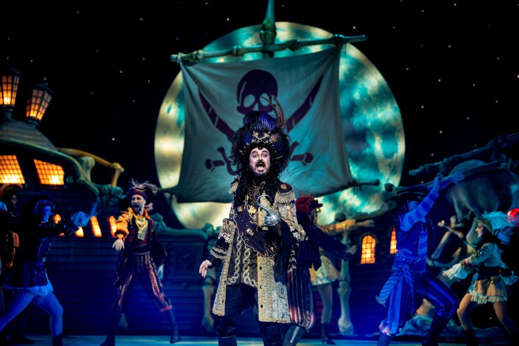 ‘The Pantomime Adventures of Peter Pan’ (Edinburgh Festival Theatre ...
